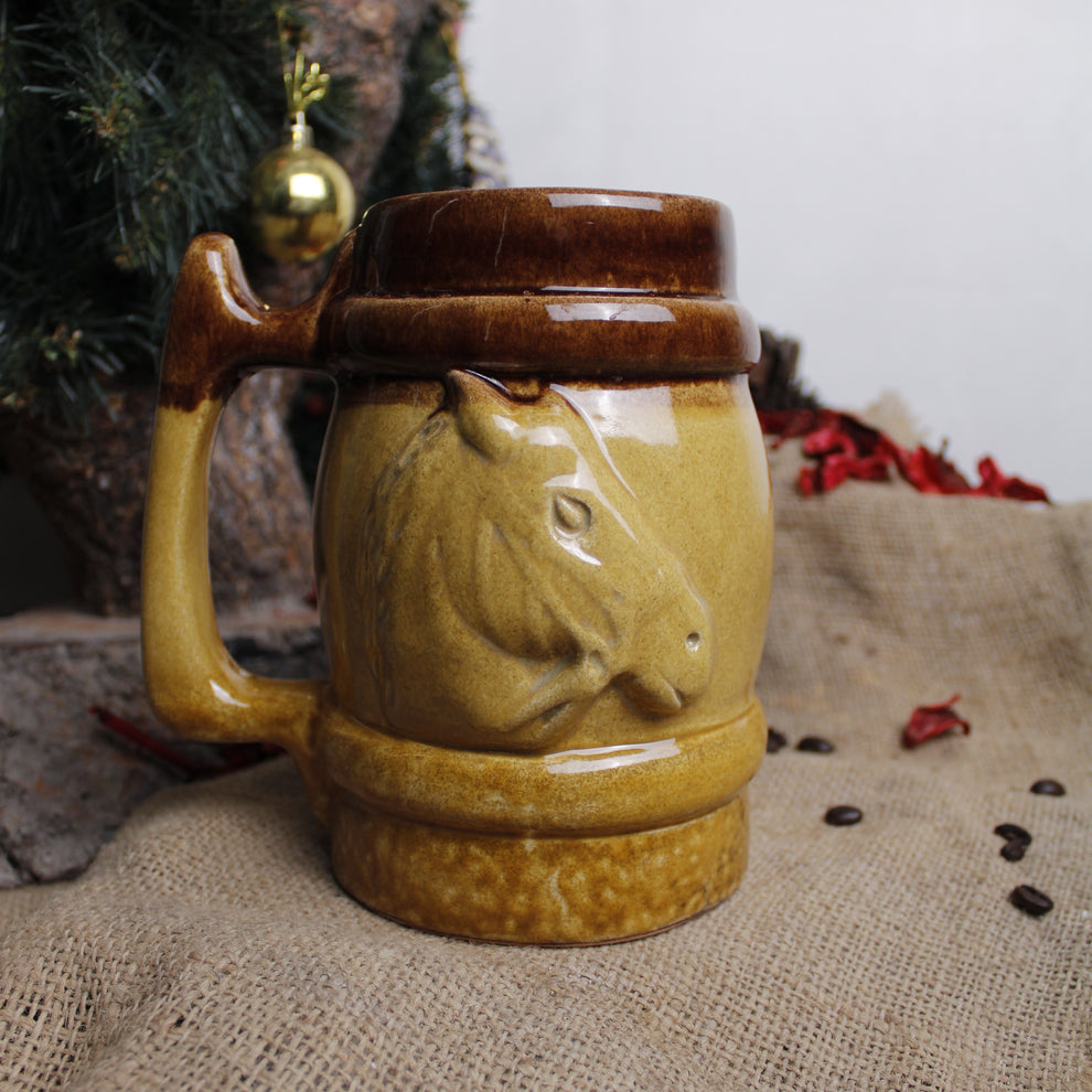 El Yapımı Seramik At Bira Kupası – Gülsüm Sanat Evi